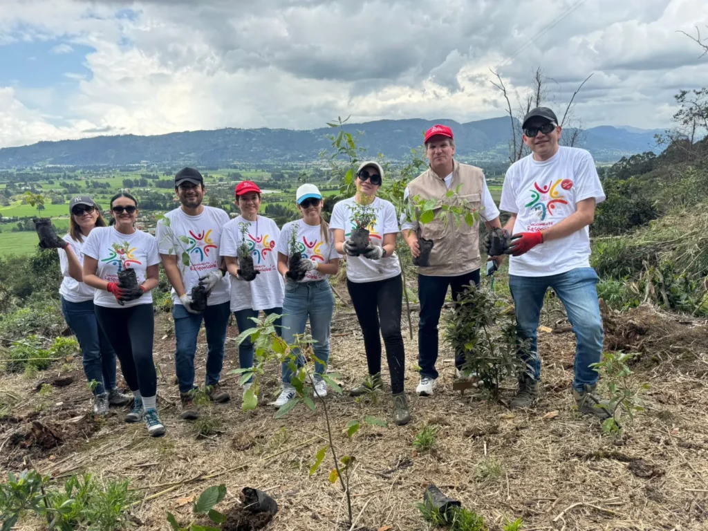 "Cada viaje debe dejar una huella positiva": La filosofía de Mónica ...